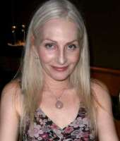 Anna Romer - The Booktopian