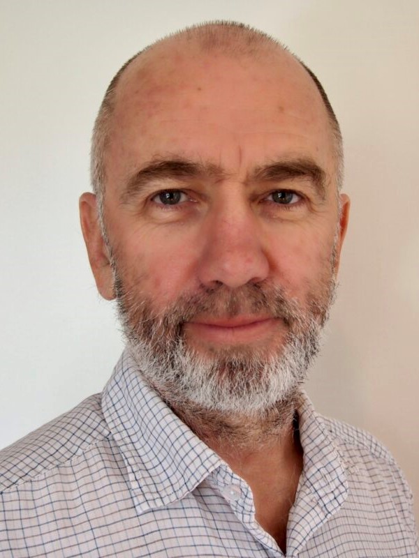 » Ten Terrifying Questions with Steven Herrick!The Booktopian