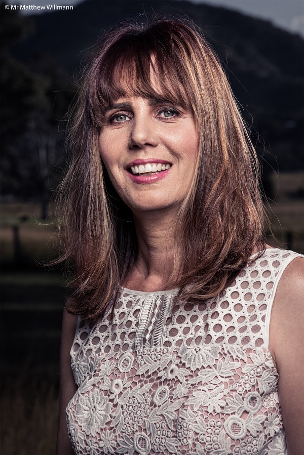 » Ten Terrifying Questions with Tabitha BirdThe Booktopian