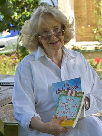 » REVIEW: Villa of Sun and Secrets by Jennifer BohnetThe Booktopian